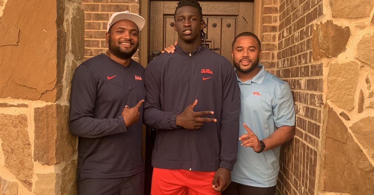 Ole Miss coaches go in home with four-star edge Landon Barnes