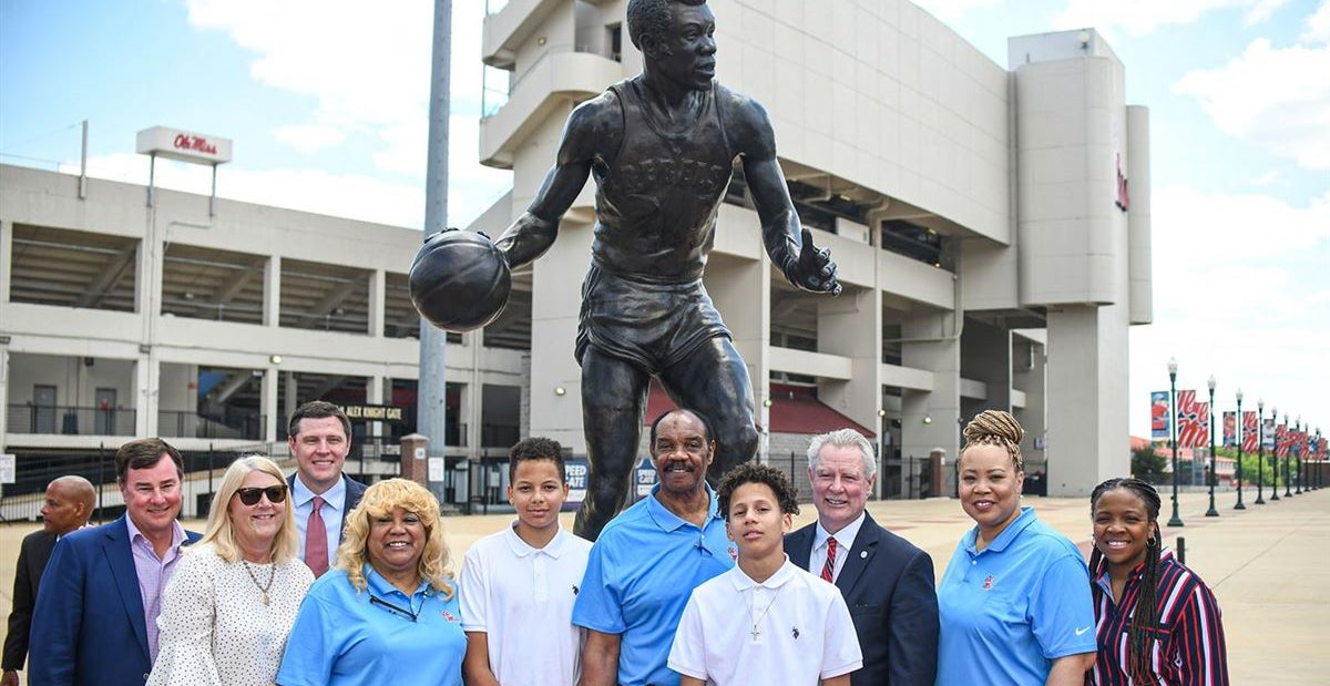 Ole Miss unveils statue of Rebel basketball great Coolidge Ball at The ...