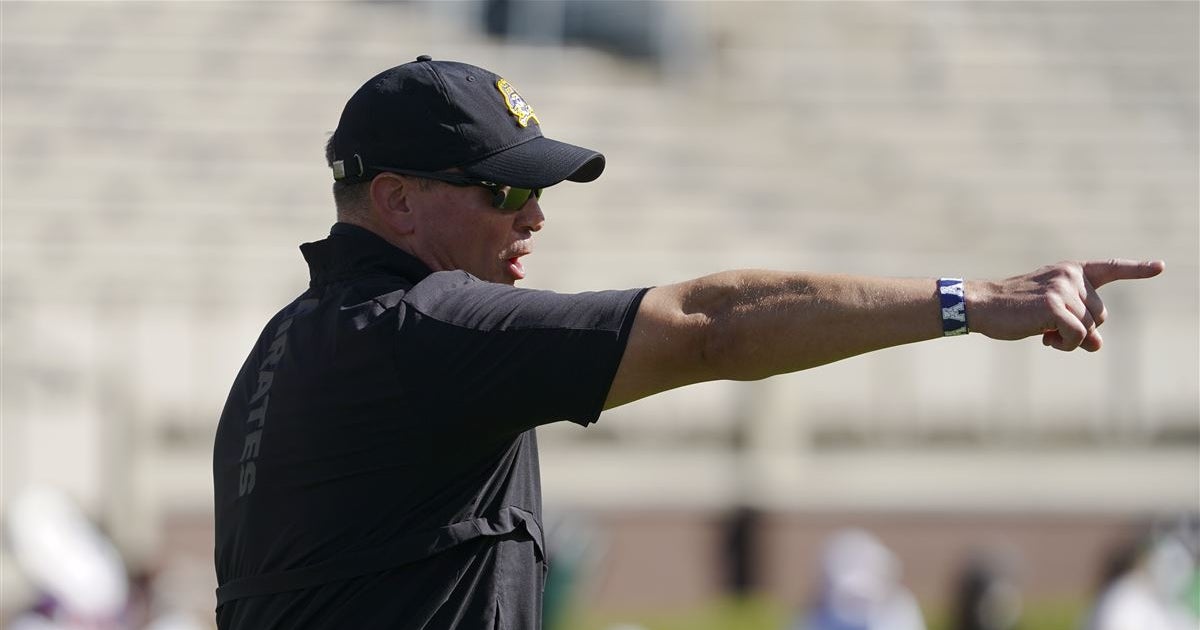 Mike Houston addresses new staff hires