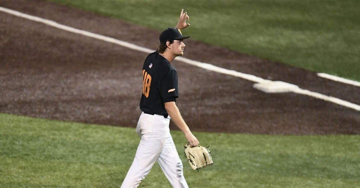 Tennessee baseball's Zander Sechrist signs with Minnesota Twins