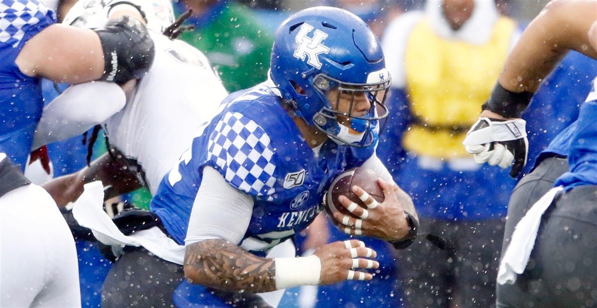 Last 100 UK Football wins: Kentucky 45, Louisville, 13