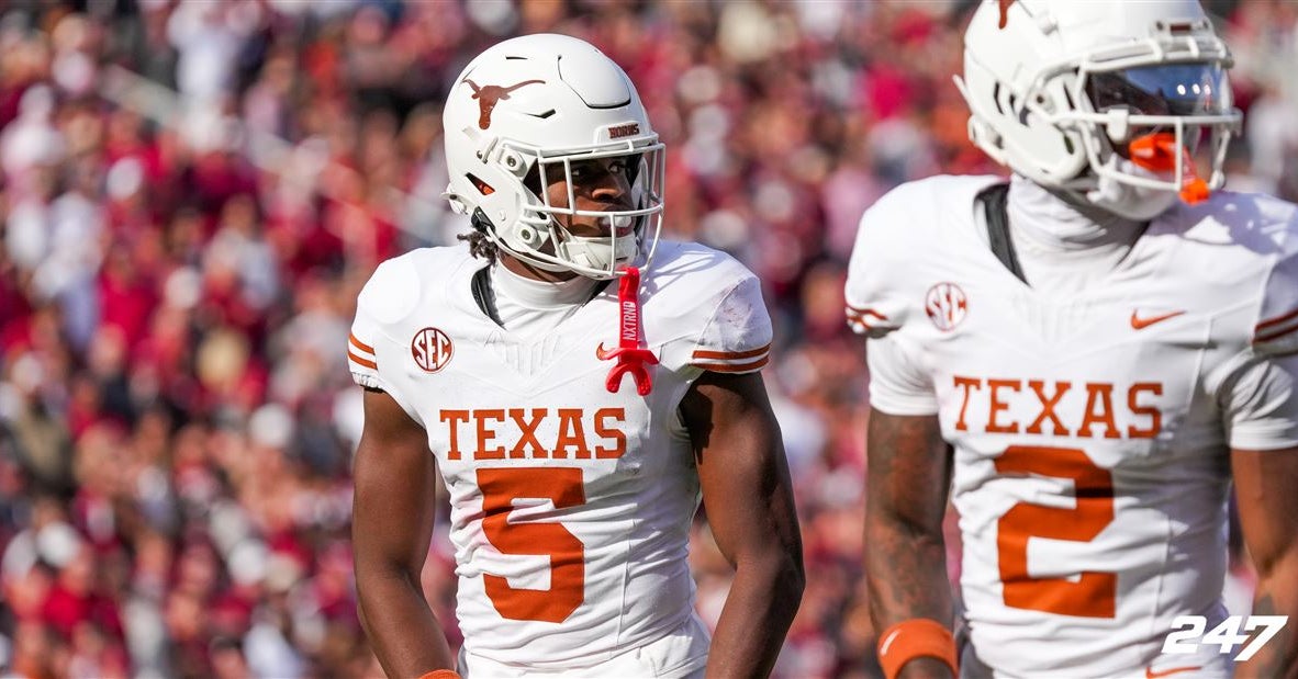 Texas WR Ryan Wingo undergoes LASIK procedure