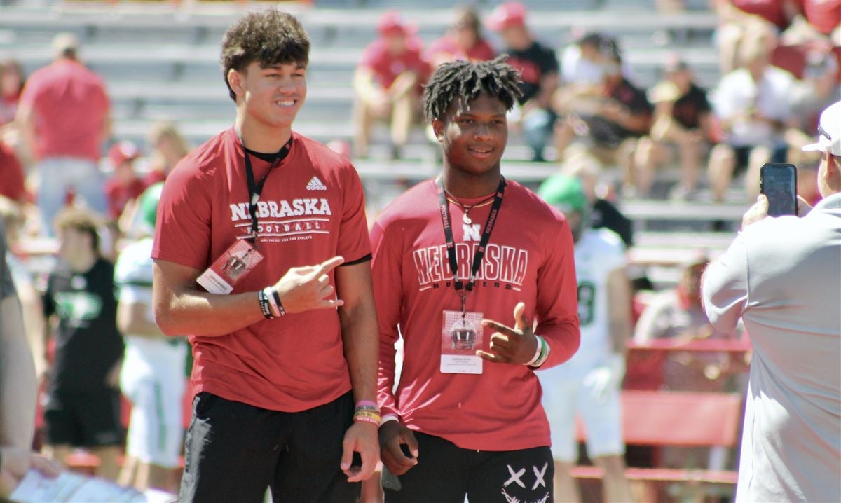 Recruiting rundown: New offer, strong start for 2023 commits and more