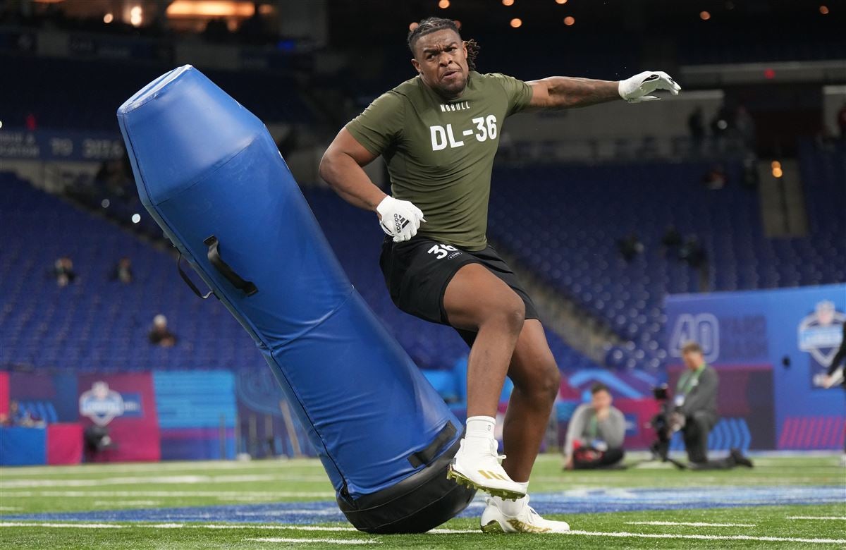 2023 NFL Draft Prospect Breakdown: Oklahoma State defensive lineman ...
