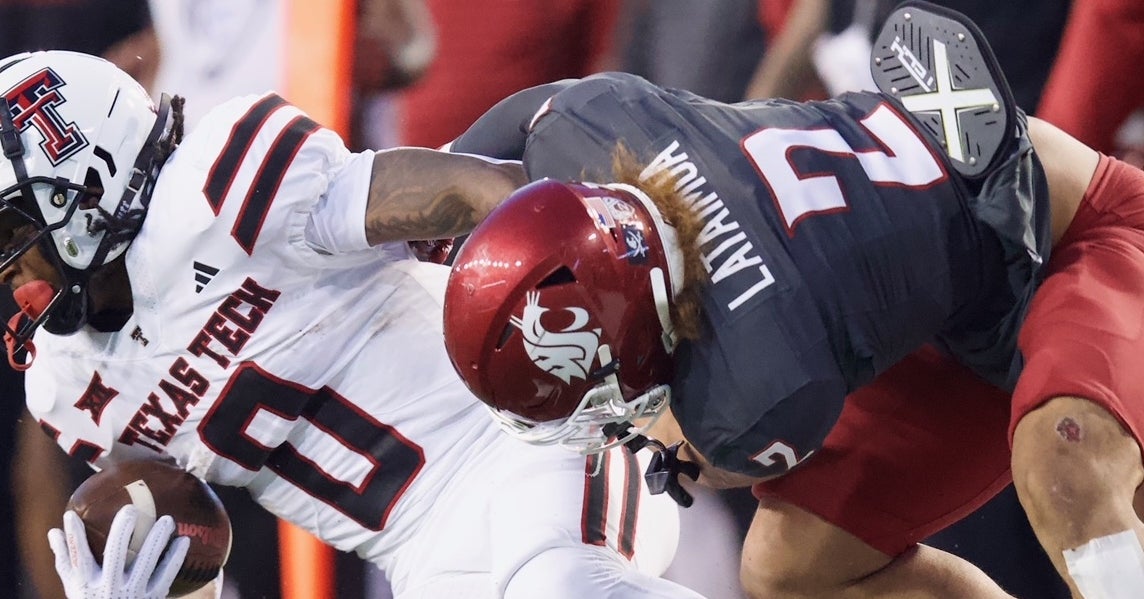 Crazy start, defensive highlights as Cougs lead Red Raiders 27-10 at half