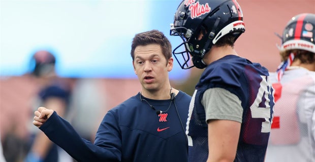 Charlie Weis Jr. aims to make the best quarterbacks he can