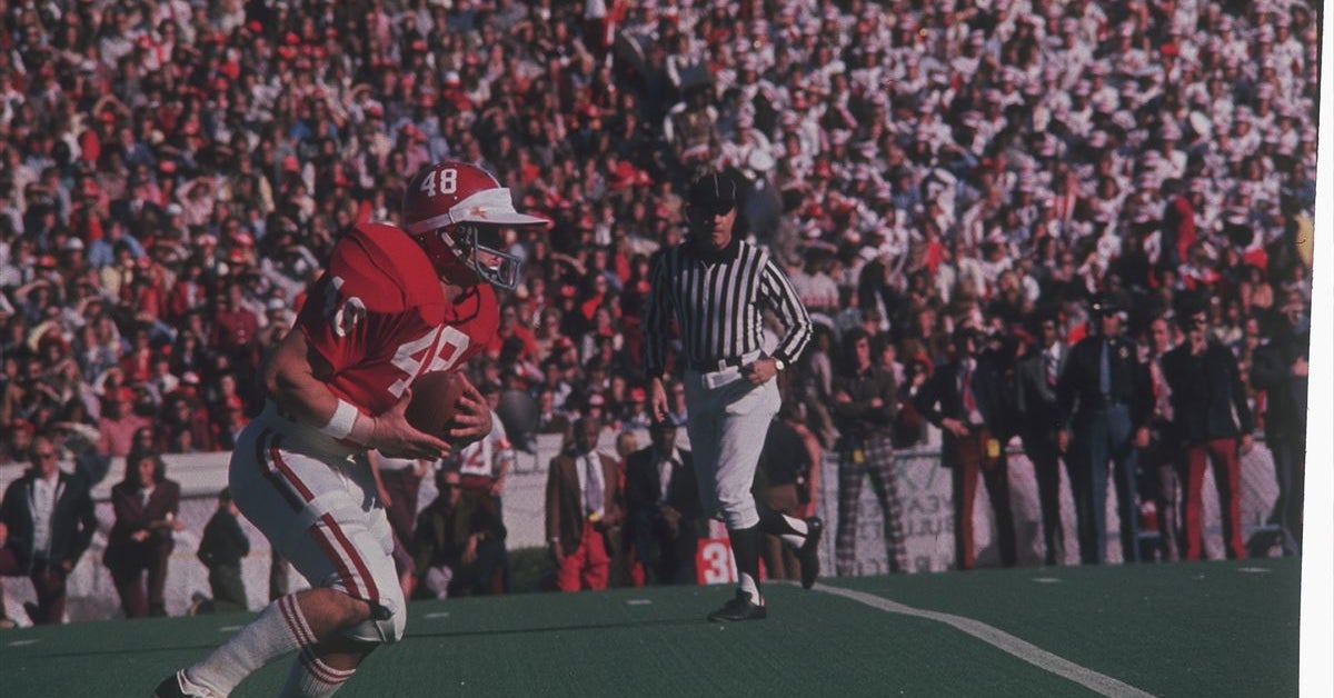 Robin Cary Made Fashion Statement As Alabama Football Player