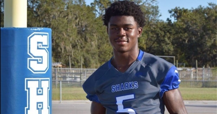 T.J. Robinson commits to Rutgers, signs letter of intent