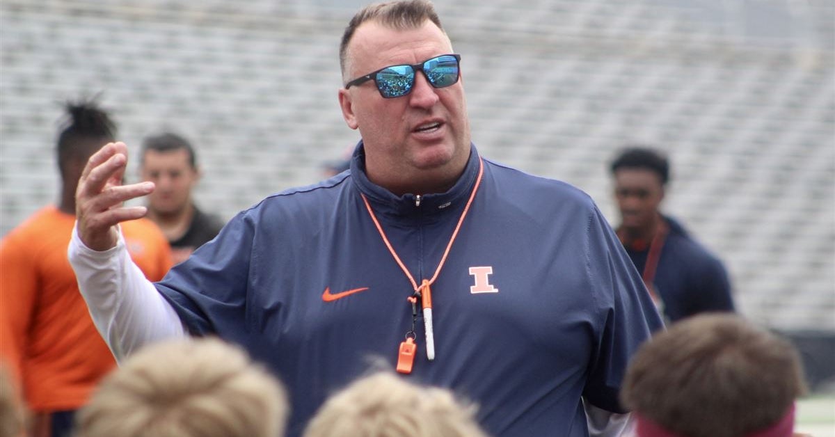 Notebook: Why Illini made 'quiet' pursuit of 2025 LB Jack Paris; April ...