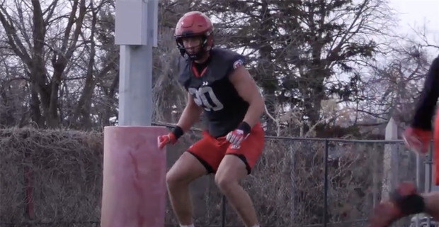 Lander Barton Locking in on a Fast Playing Style as Spring Ball Continues