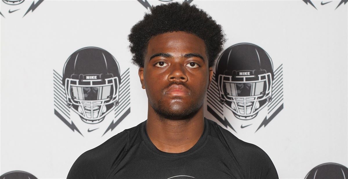 Linebacker Aaron Washington Beginning to Gain Interest