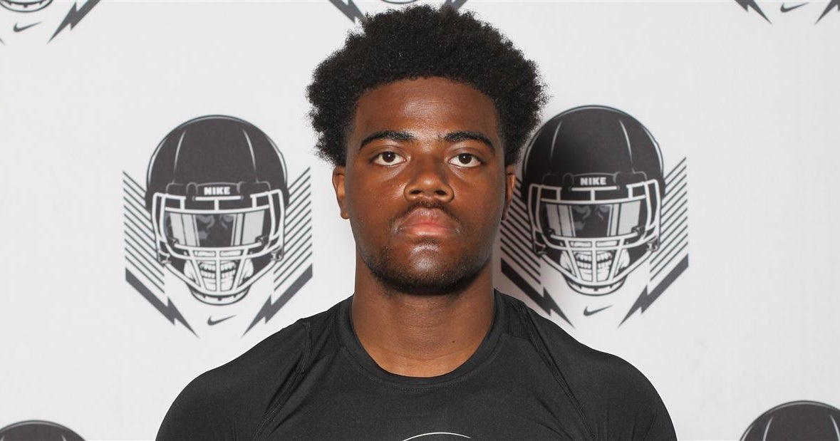 Linebacker Aaron Washington Beginning to Gain Interest