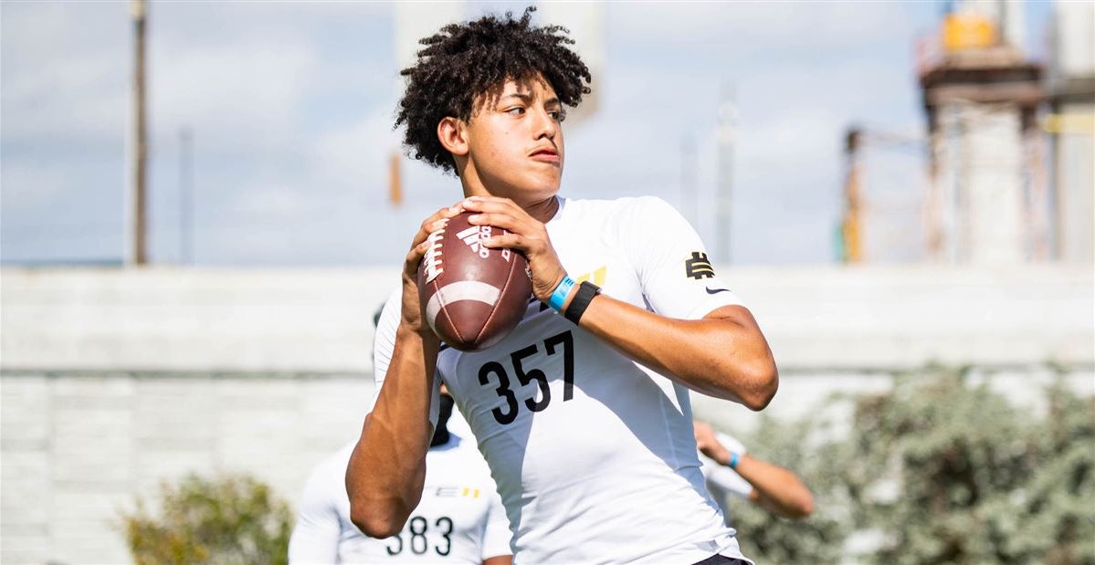 Elite 11 Miami: Hulking 6-foot-6 passer Davin Davidson emerges at first ...