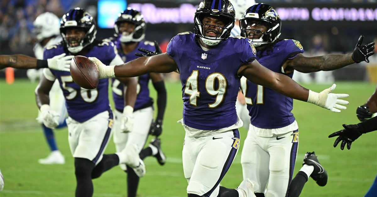 Iowa in the NFL: Jay Higgins' first NFL interception, former Iowa tight ...