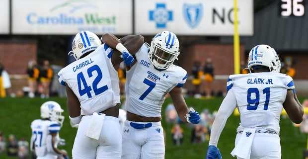 Nation's sack leader Jordan Strachan enters transfer portal