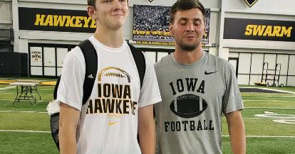 South Carolina 2022 kicker Drew Stevens to walk-on at Iowa