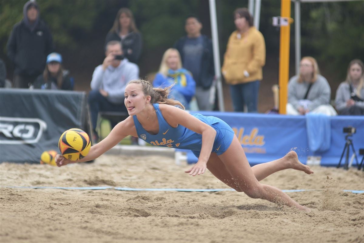 Photo Gallery: Beach Volleyball sweeps Cal Poly and Grand Canyon