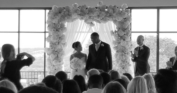 Video: Eagles Jordan Hicks, wife get married; highlights