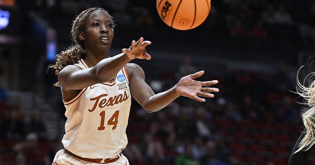 Texas forward Amina Muhammad enters the NCAA transfer portal