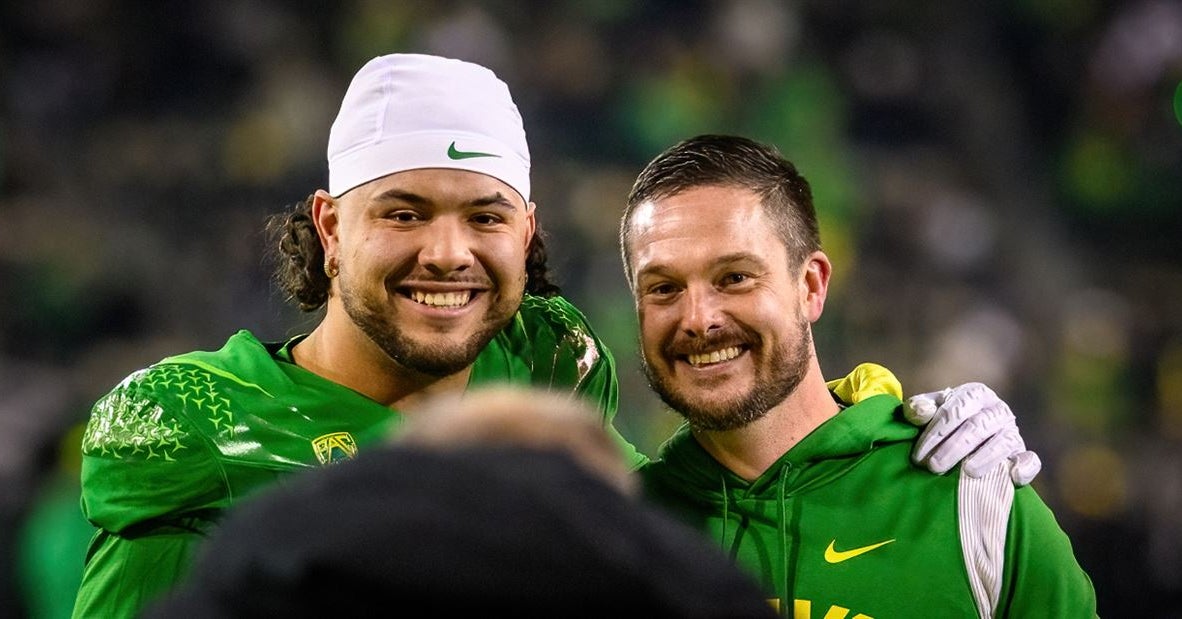 Cam McCormick wins Orange Bowl-FWAA Courage Award