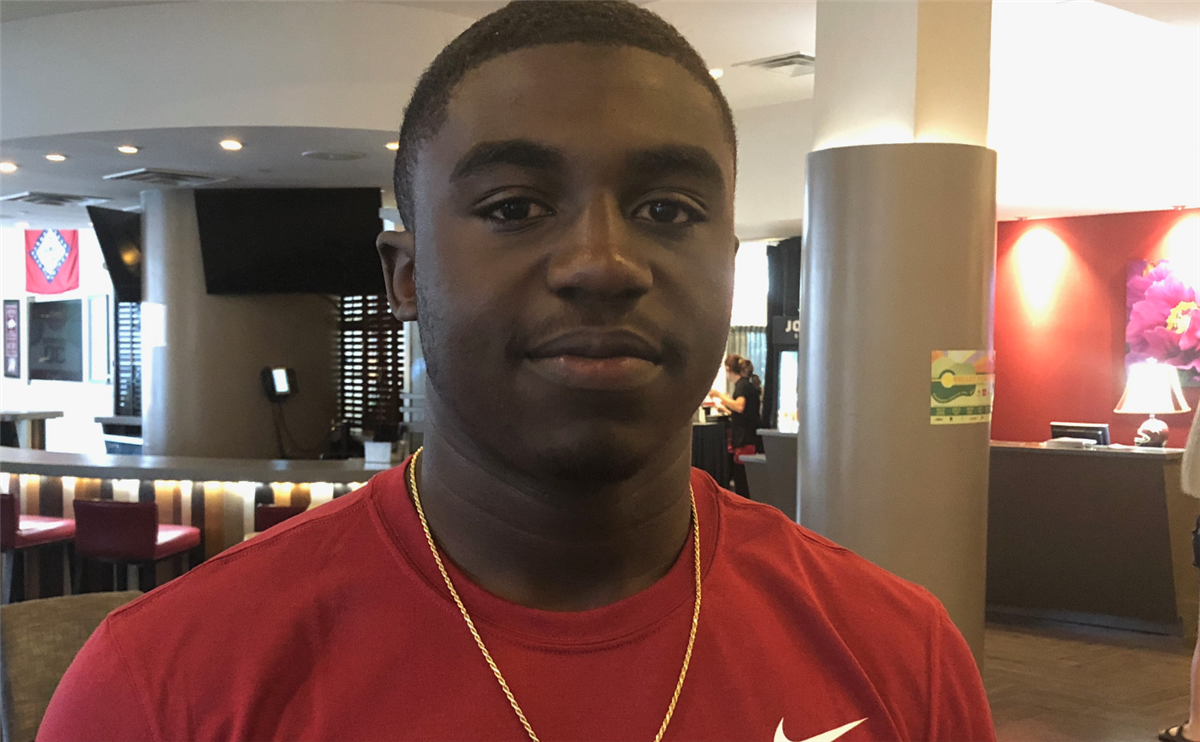 Hogs among leaders for RB Aaron Young following official visit
