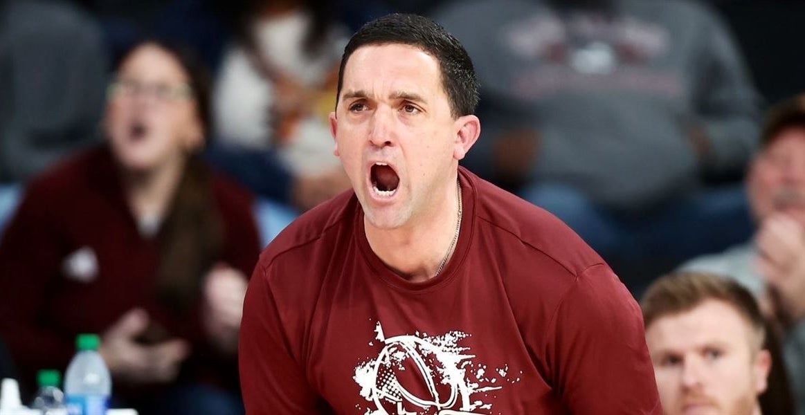 COLUMN: Sam Purcell's year one proves women's basketball alive and well ...