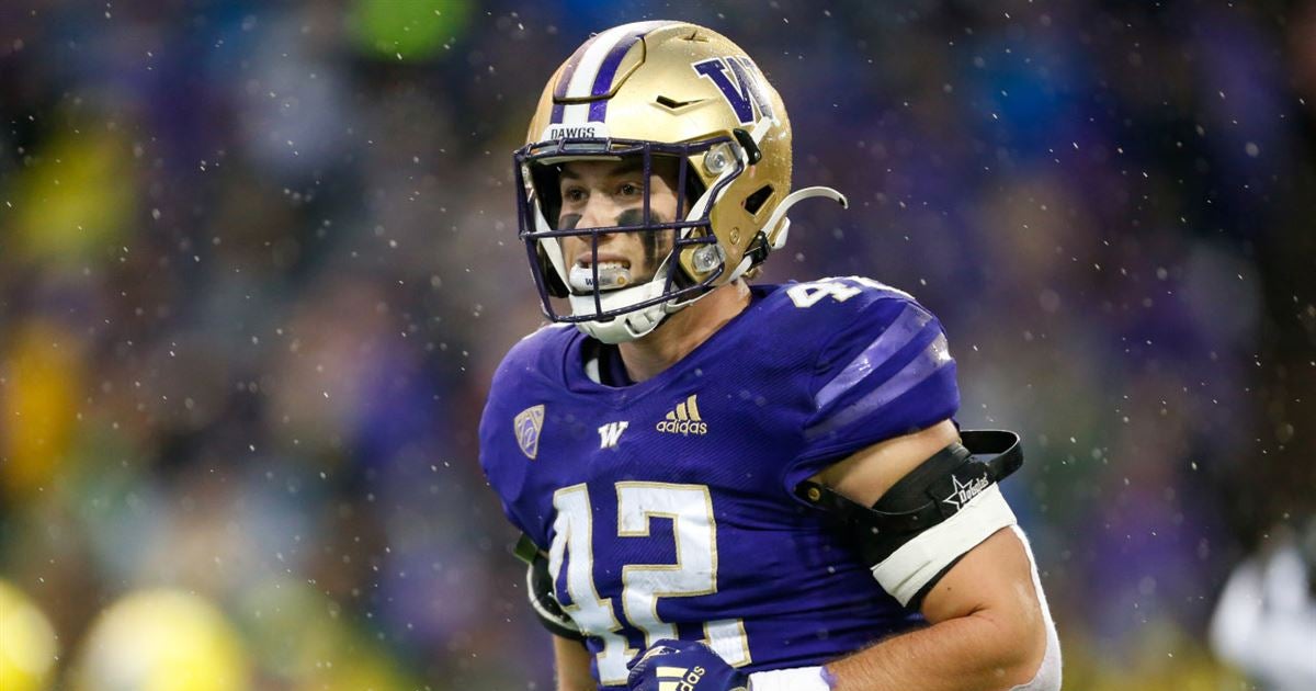 Carson Bruener Enjoys The Competition In The Linebacker Room