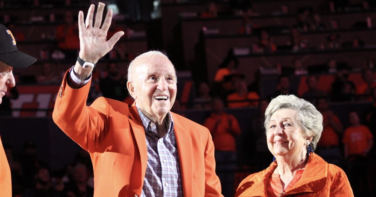 Flyin' Illini legends convinced arrow is pointing up for Illini