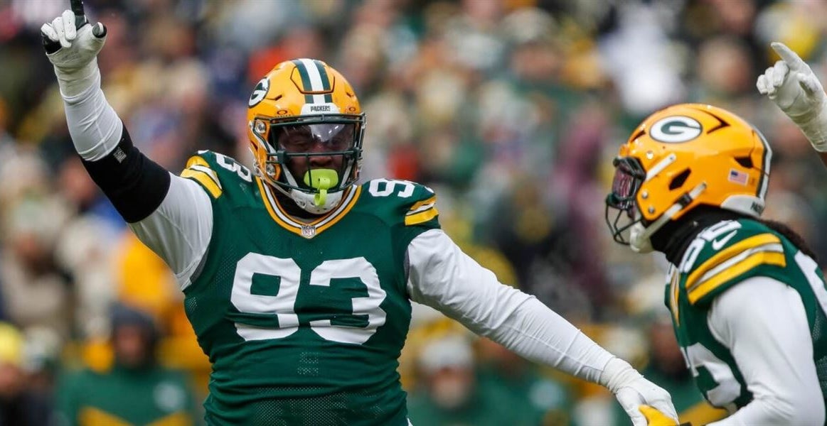 Bengals sign Packers' run-stuffing T.J. Slaton to two-year deal