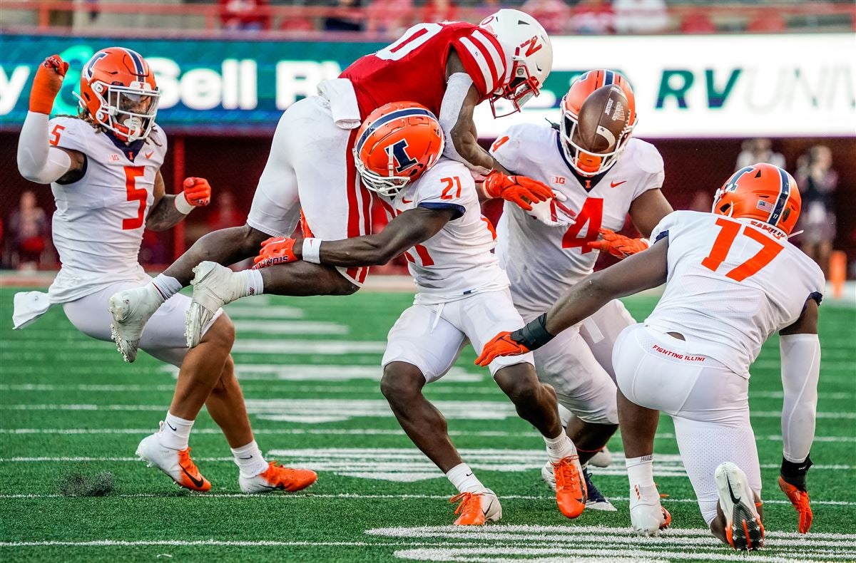 Film review: Position grades & five stars from Illini football's 26-9 ...