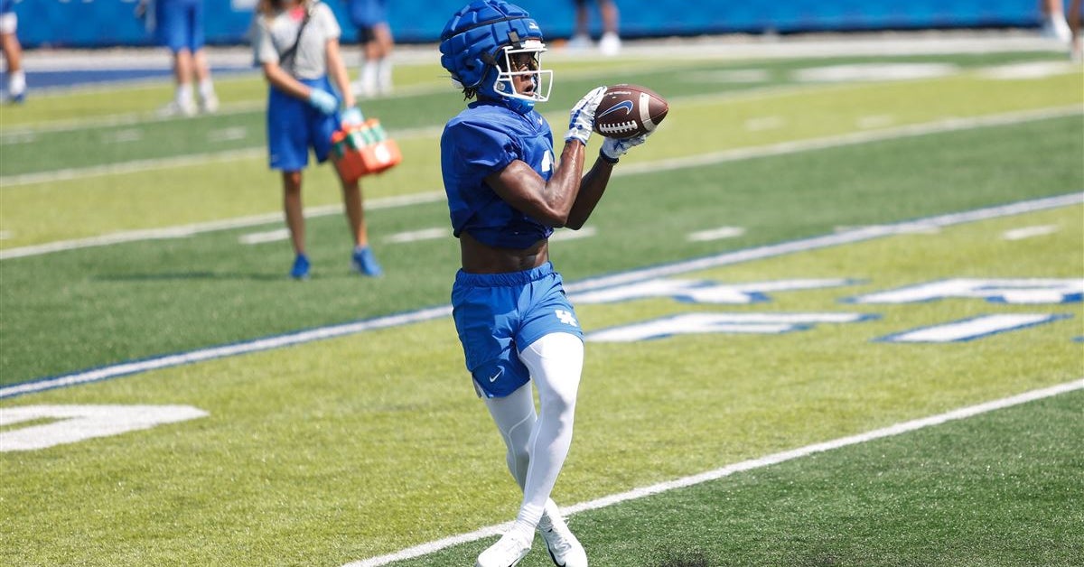 Report: Dekel Crowdus injured in practice