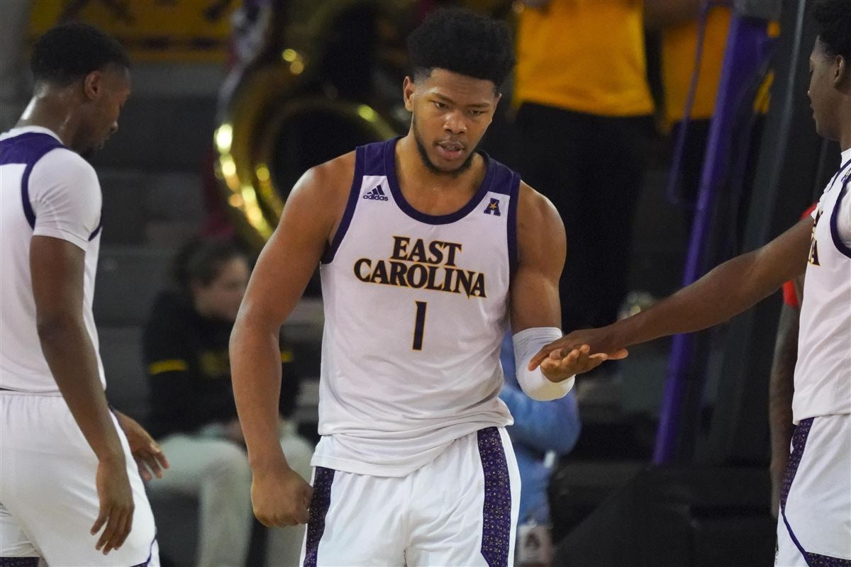 ECU earns highest-ranked win in program history over No. 5 Houston