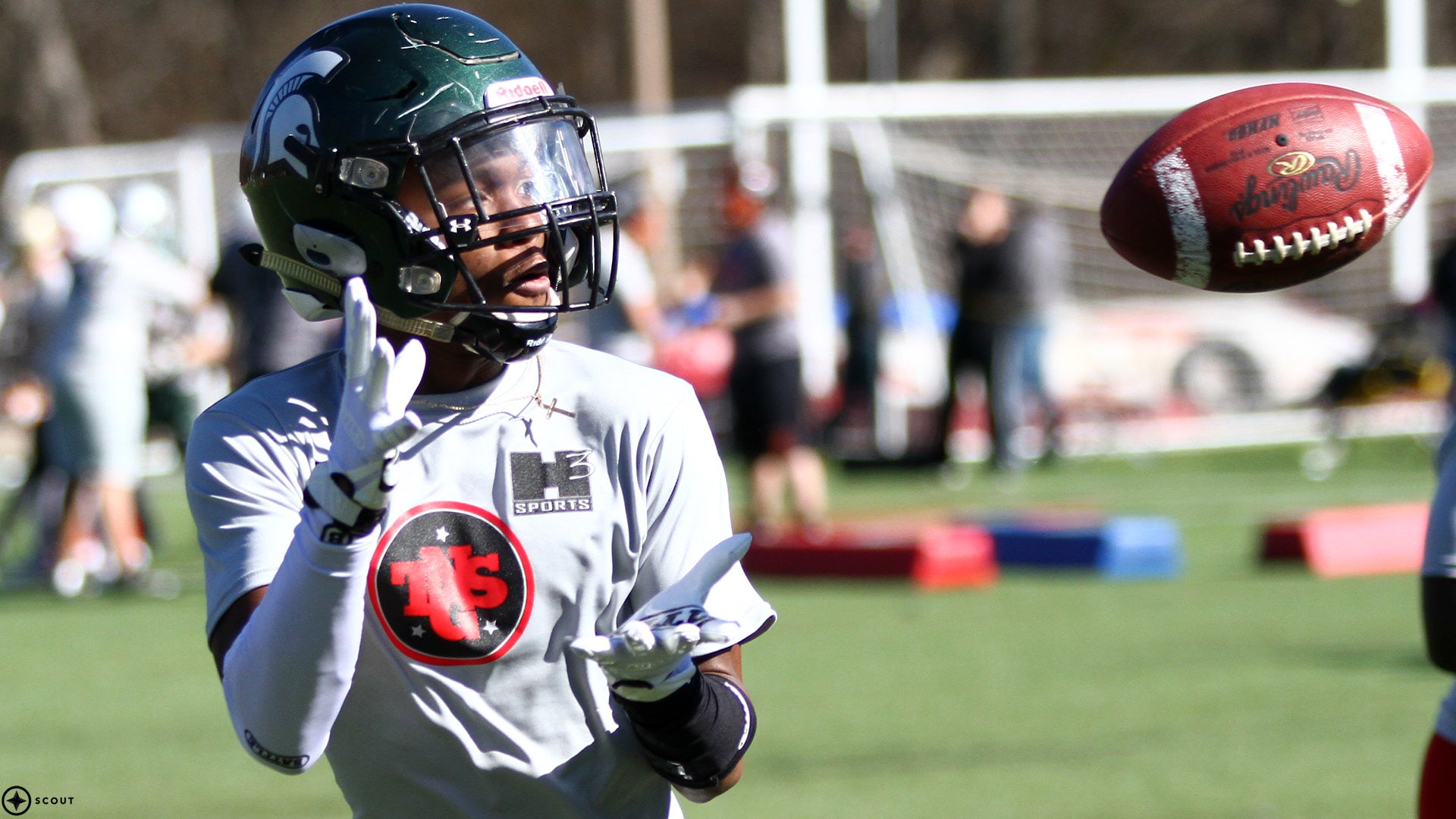 Elijah Howard Profile Photos