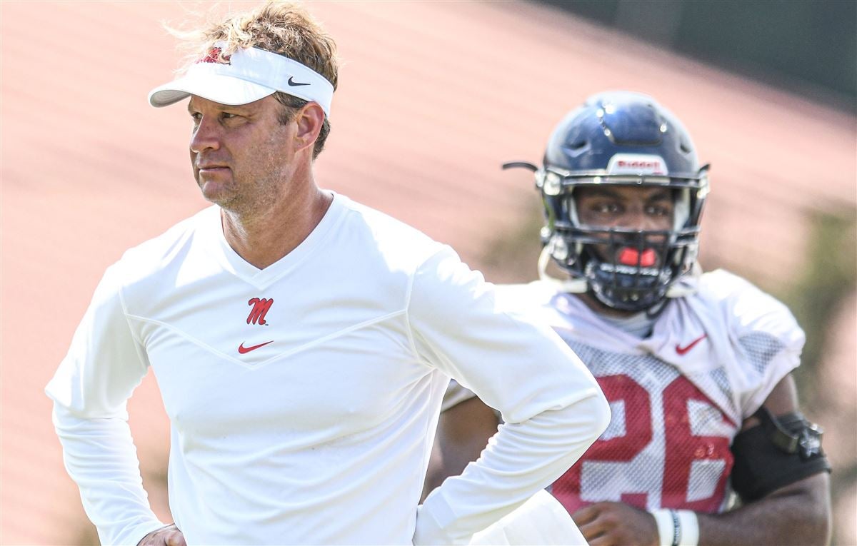Lane Kiffin talks 'grown-man' football, the QB battle + more as spring ...