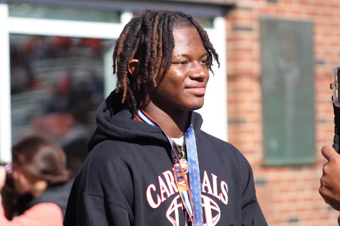 Three-star DB Andre Lovett locks in Illini official visit: 'They make ...