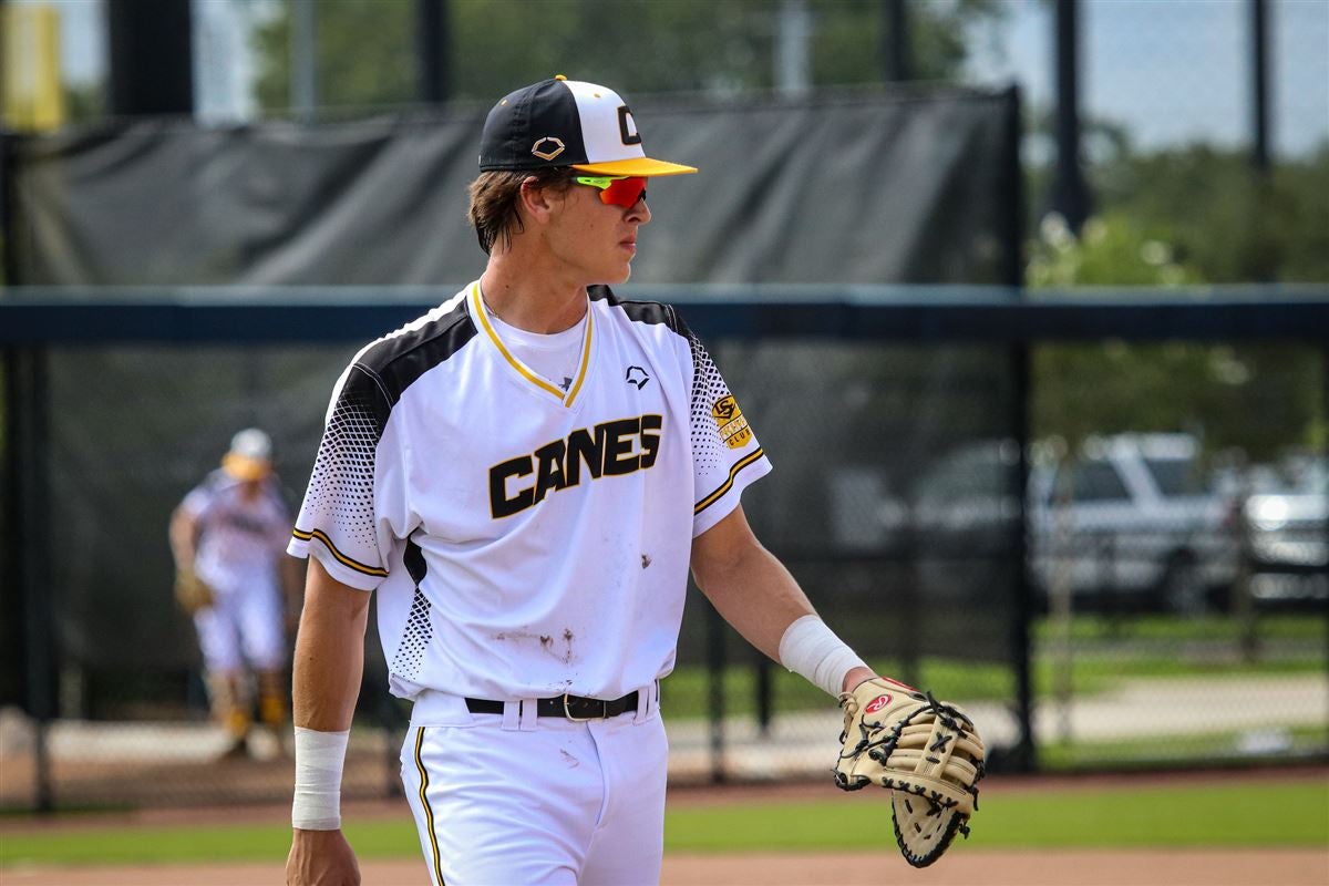 WATCH: Gamecocks commit ropes a doubles on ESPNU