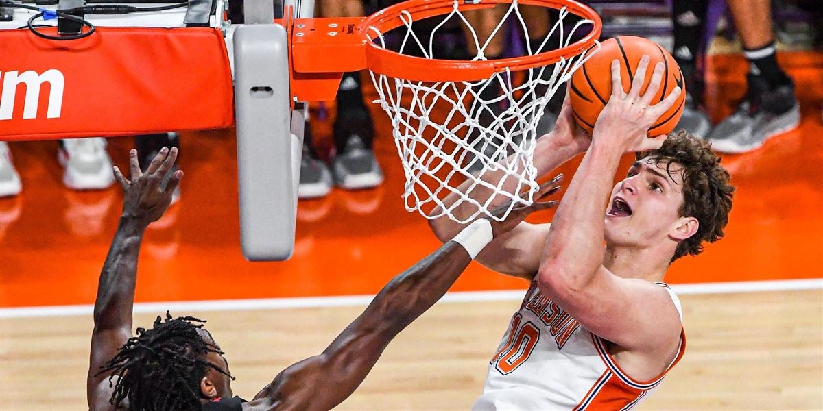 Brian's Breakdown: How Ben Middlebrooks fits NC State's pick-and-roll system