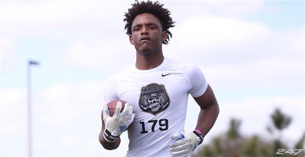 Miami Aboard 2018 WR Hightower's Crowded Boat