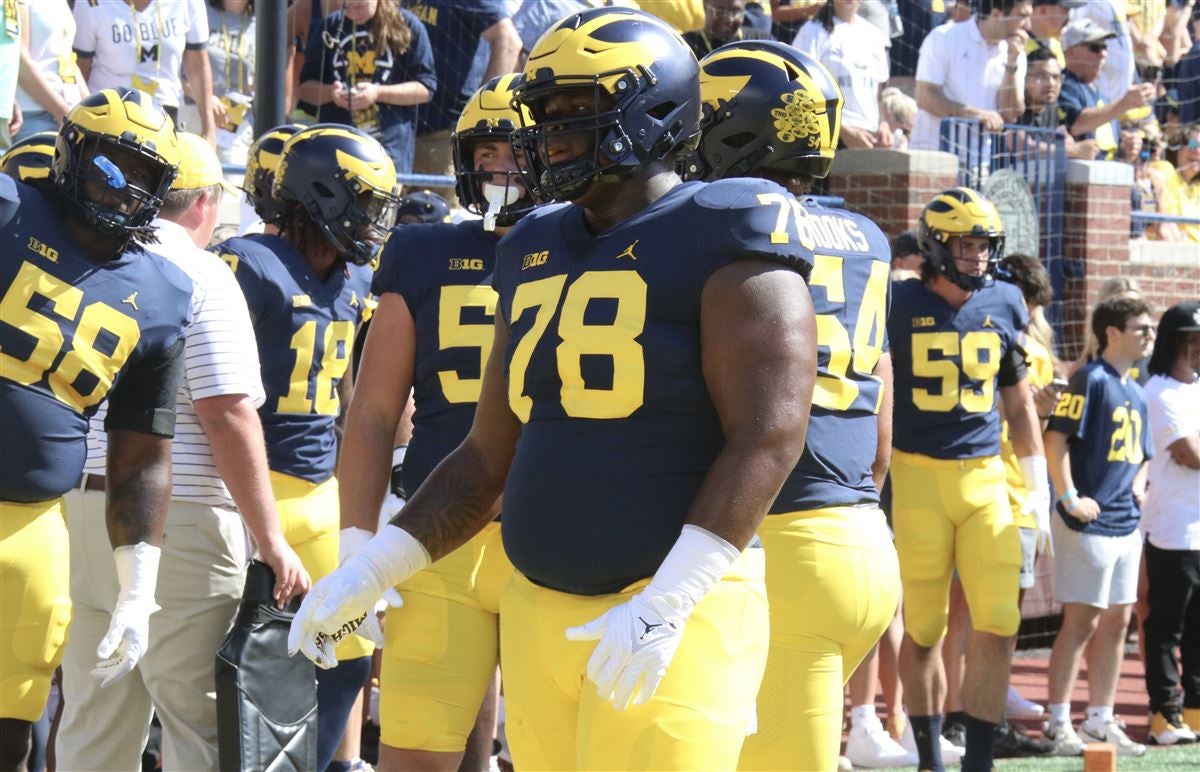‘A lot of eyes on me’: Michigan DT Kenneth Grant focusing on pass rush ...