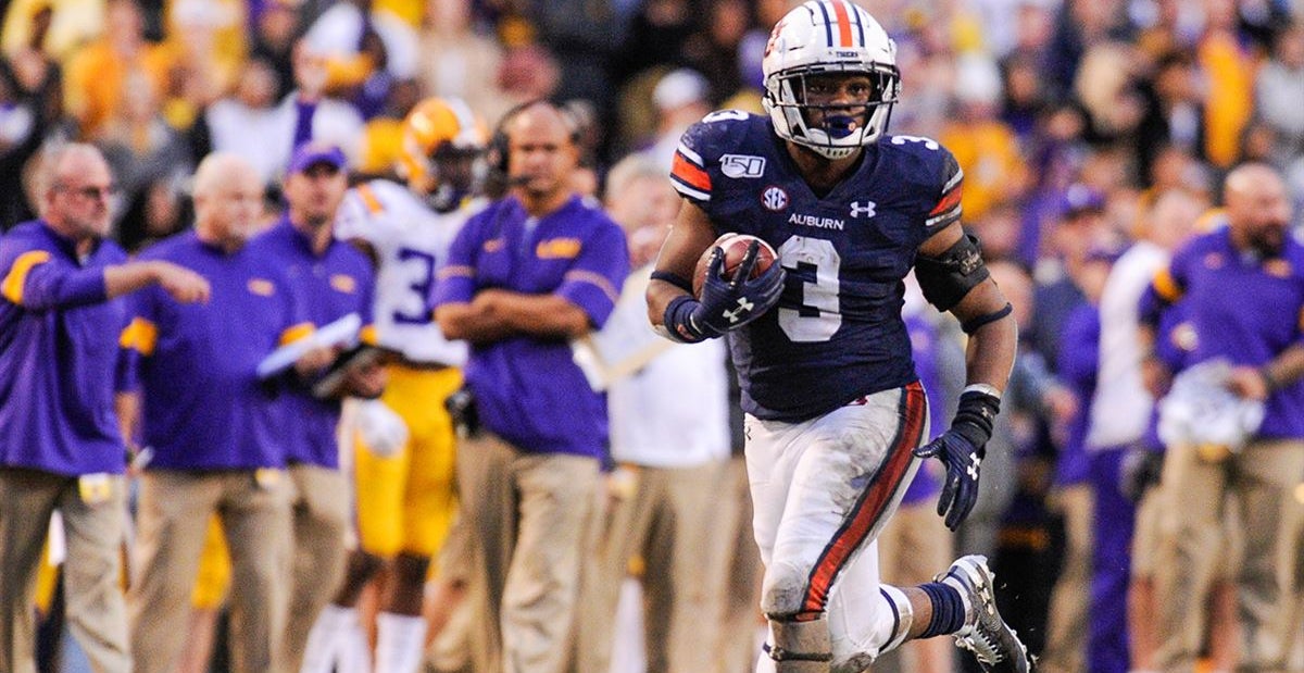 Freshman DJ Williams runs for 130 yards vs. LSU