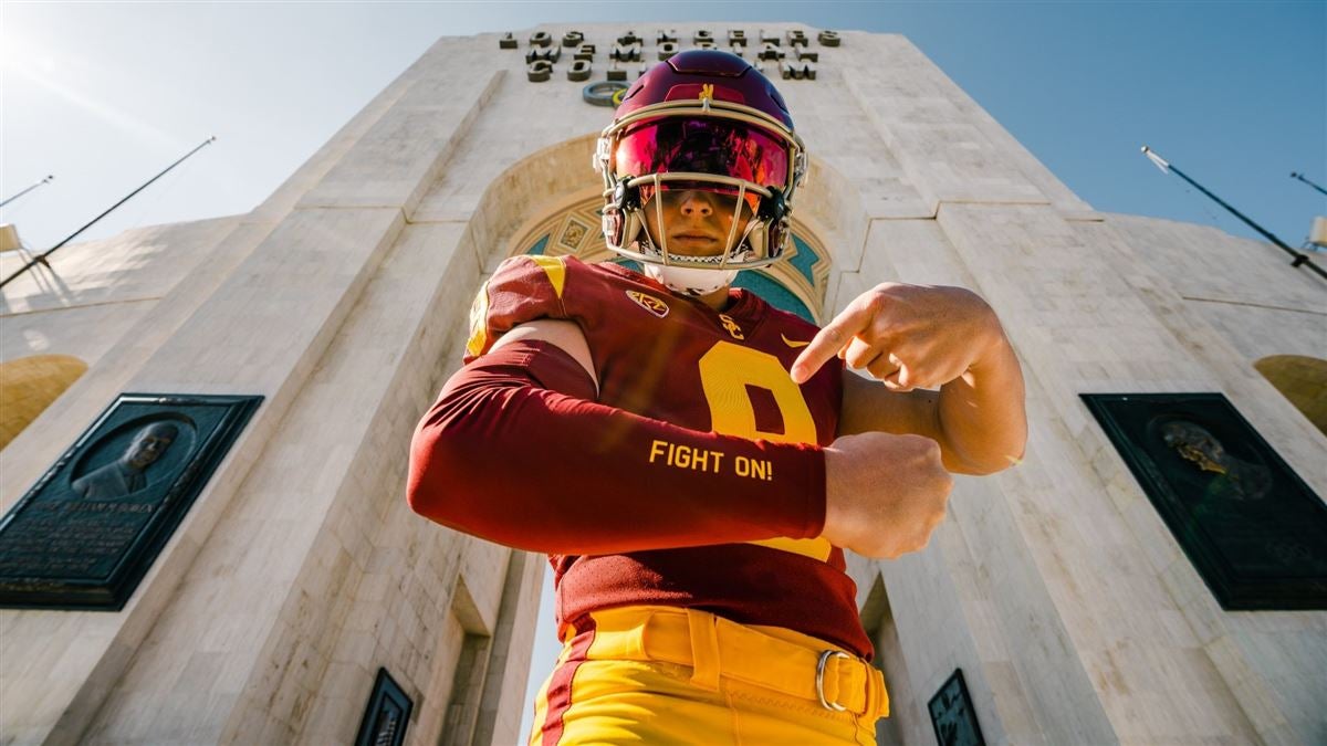 San Diego (Calif.) 2023 kicker Tyler Robles commits to USC football
