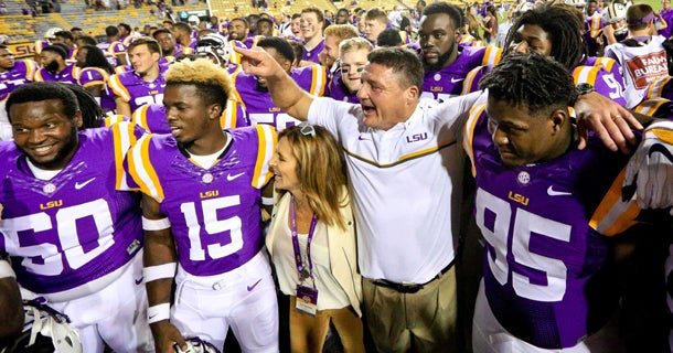 LSU promoting signees on billboards