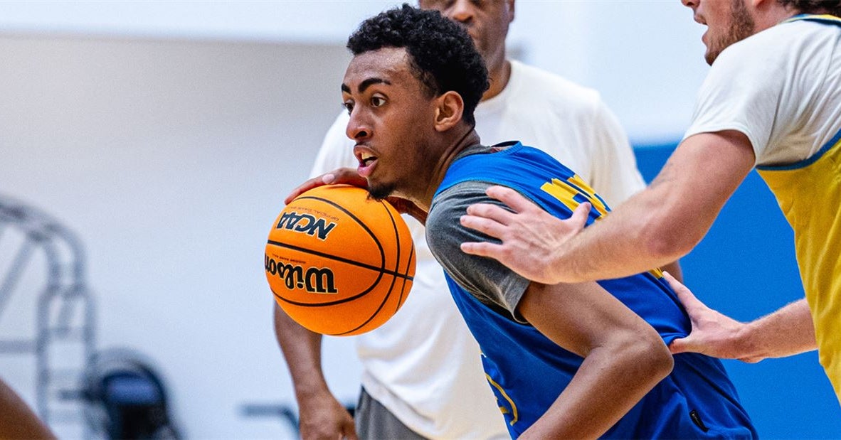 BREAKING: UCLA redshirt freshman post Devin Williams is entering the ...