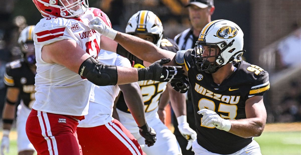 On Missouri DE Daeden Hopkins, preserving redshirts, and two-year ...