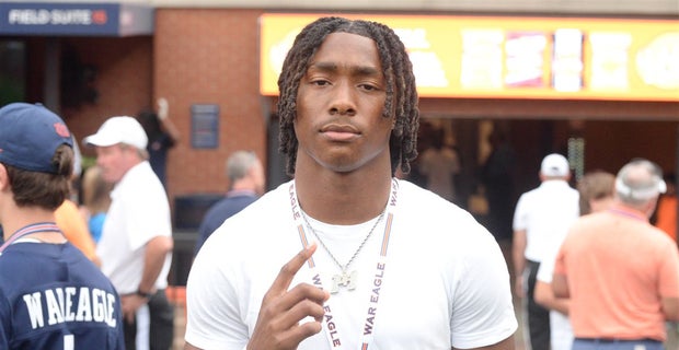 IN PHOTOS: Recruits flock to Auburn for home opener