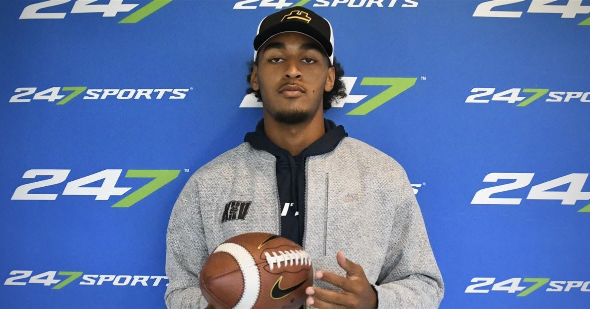 Oklahoma QB commit Michael Hawkins checks in at the Elite 11 Finals