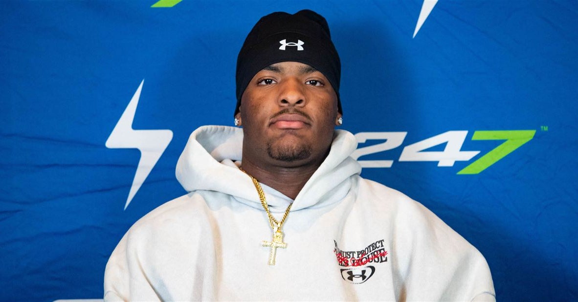 Top247 OT Nate Carson has Tide and Vols at the top, others in the mix