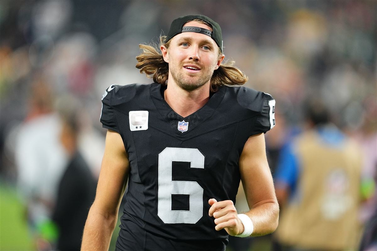 NFL Pack Pros Week 9: Cole punts into the record books, deadline trades ...