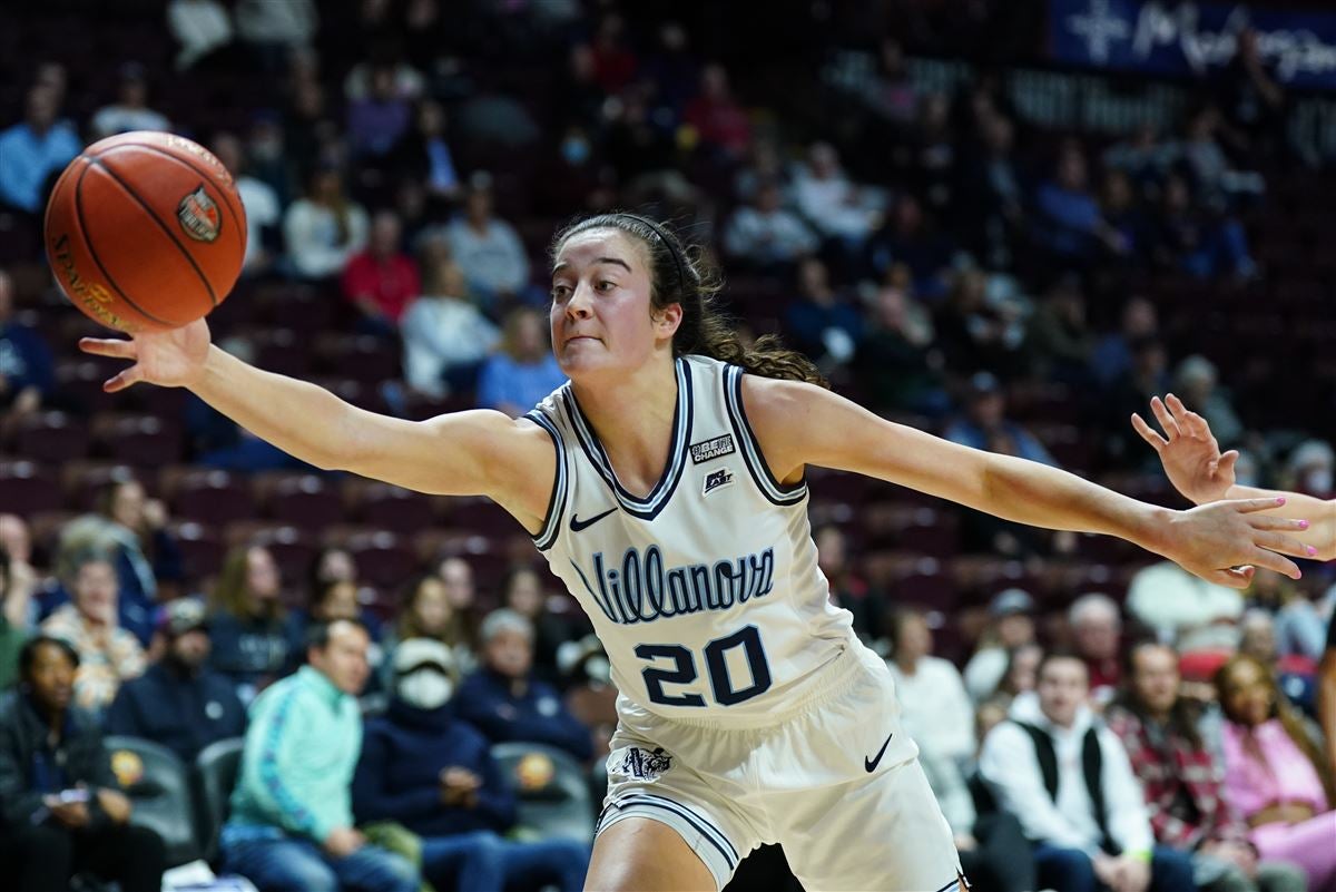Villanova women edge past Georgetown, 71-64