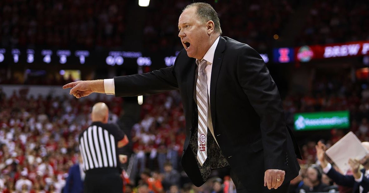 Domask, Illinois shoot the lights out in win over Badgers